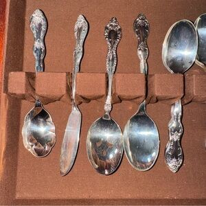 Kitchen | Vtg Wm Rogers Extra Silver Plate Beverly Manor 75 Piece ...